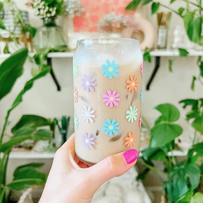 PASTEL DAISY BEER CAN GLASS – The Wild Clover Boutique