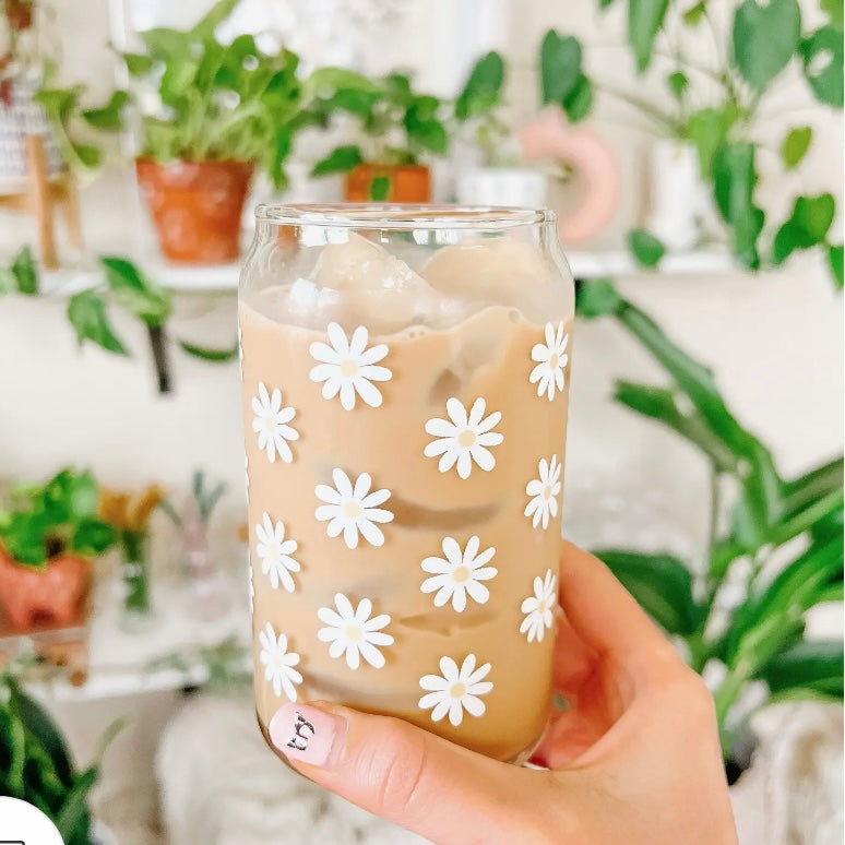 WHITE DAISY BEER CAN GLASS – The Wild Clover Boutique